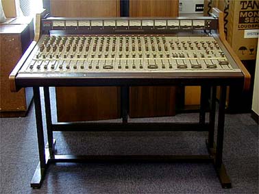 M-520 TASCAM - 中古オーディオ 高価買取・販売 ハイファイ堂