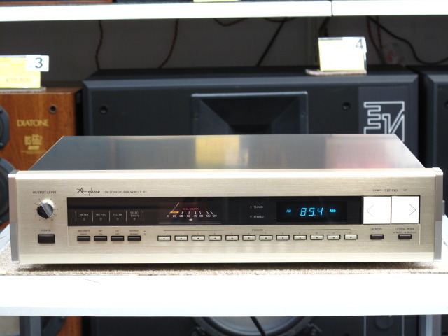 T-107 Accuphase - 中古オーディオ 高価買取・販売 ハイファイ堂