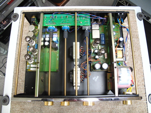 864 EAR - 中古オーディオ 高価買取・販売 ハイファイ堂