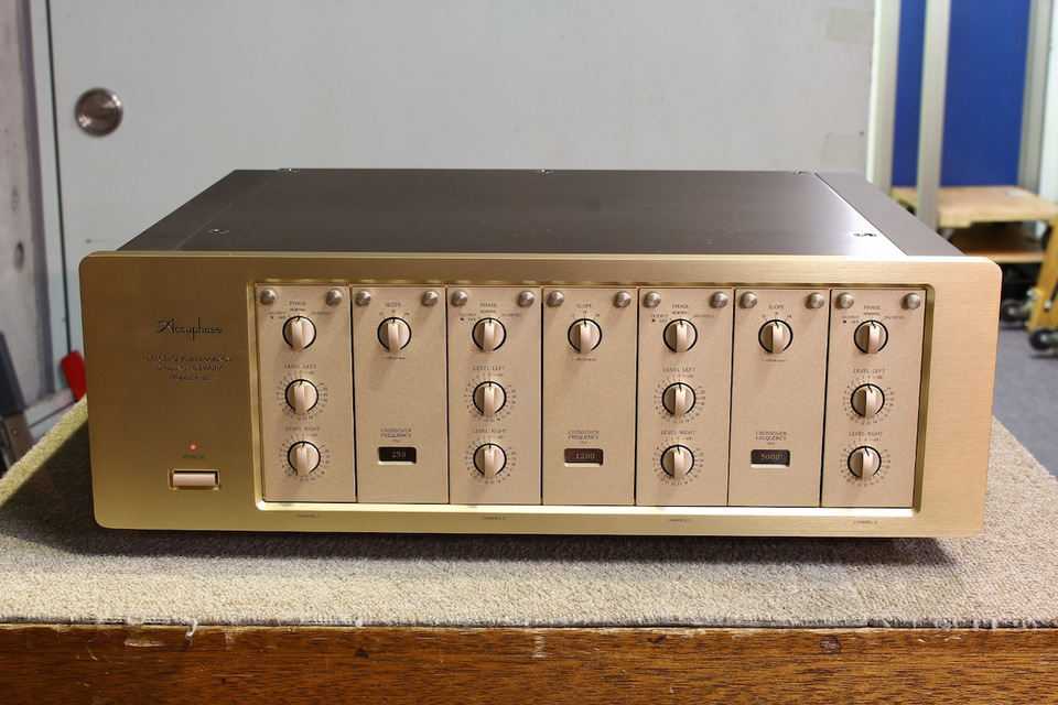 F-25 Accuphase - 中古オーディオ 高価買取・販売 ハイファイ堂