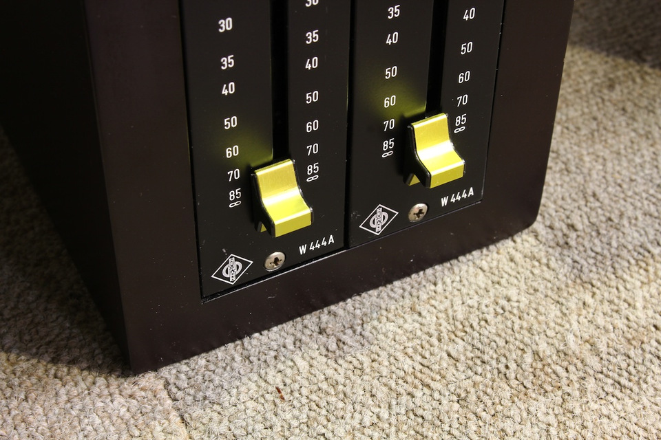 W444A Neumann - 中古オーディオ 高価買取・販売 ハイファイ堂