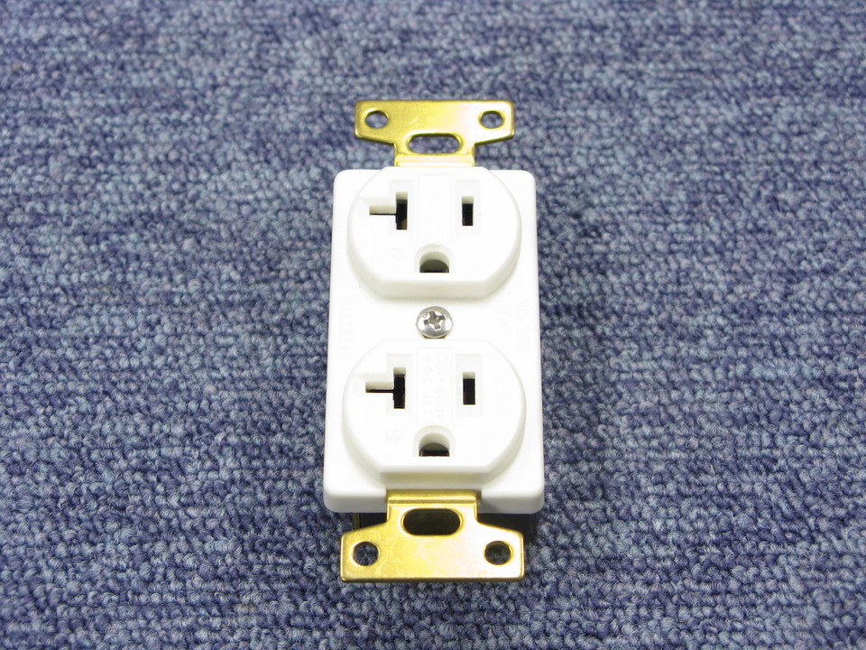R0 OYAIDE - 中古オーディオ 高価買取・販売 ハイファイ堂