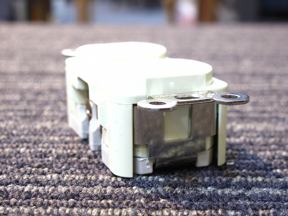 HBL8300I HUBBELL - 中古オーディオ 高価買取・販売 ハイファイ堂