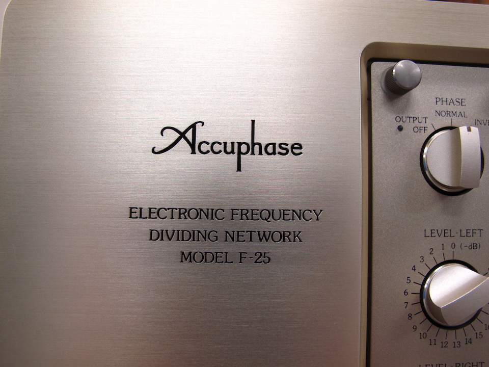 F-25/3way Accuphase - 中古オーディオ 高価買取・販売 ハイファイ堂