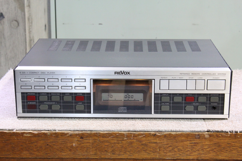 B225 REVOX - 中古オーディオ 高価買取・販売 ハイファイ堂